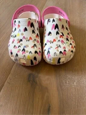 CROCS | Shoes | Crocs Kids Clog In White With Pink Strap And Multicolor ...